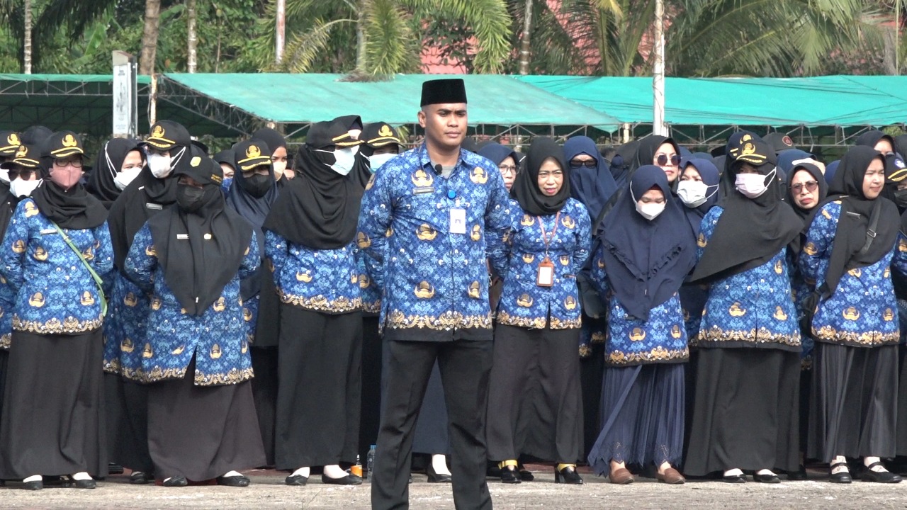 HUT Korpri dan PGRI, Bupati Satono Harap Jadi Motivasi Mengabdi Pada Negara - PPID Kabupaten Sambas