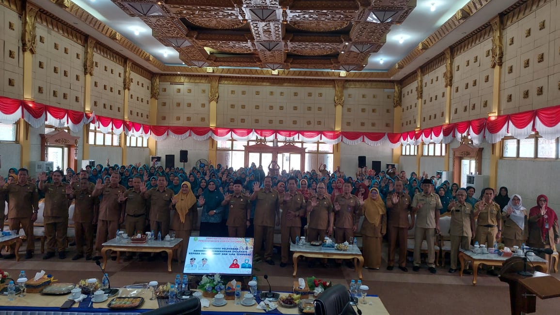 Bupati Sambas Satono Ingin PKK Bantu Sosialisasikan Plakat Dan Siak Ke Tingkat Desa - PPID ...
