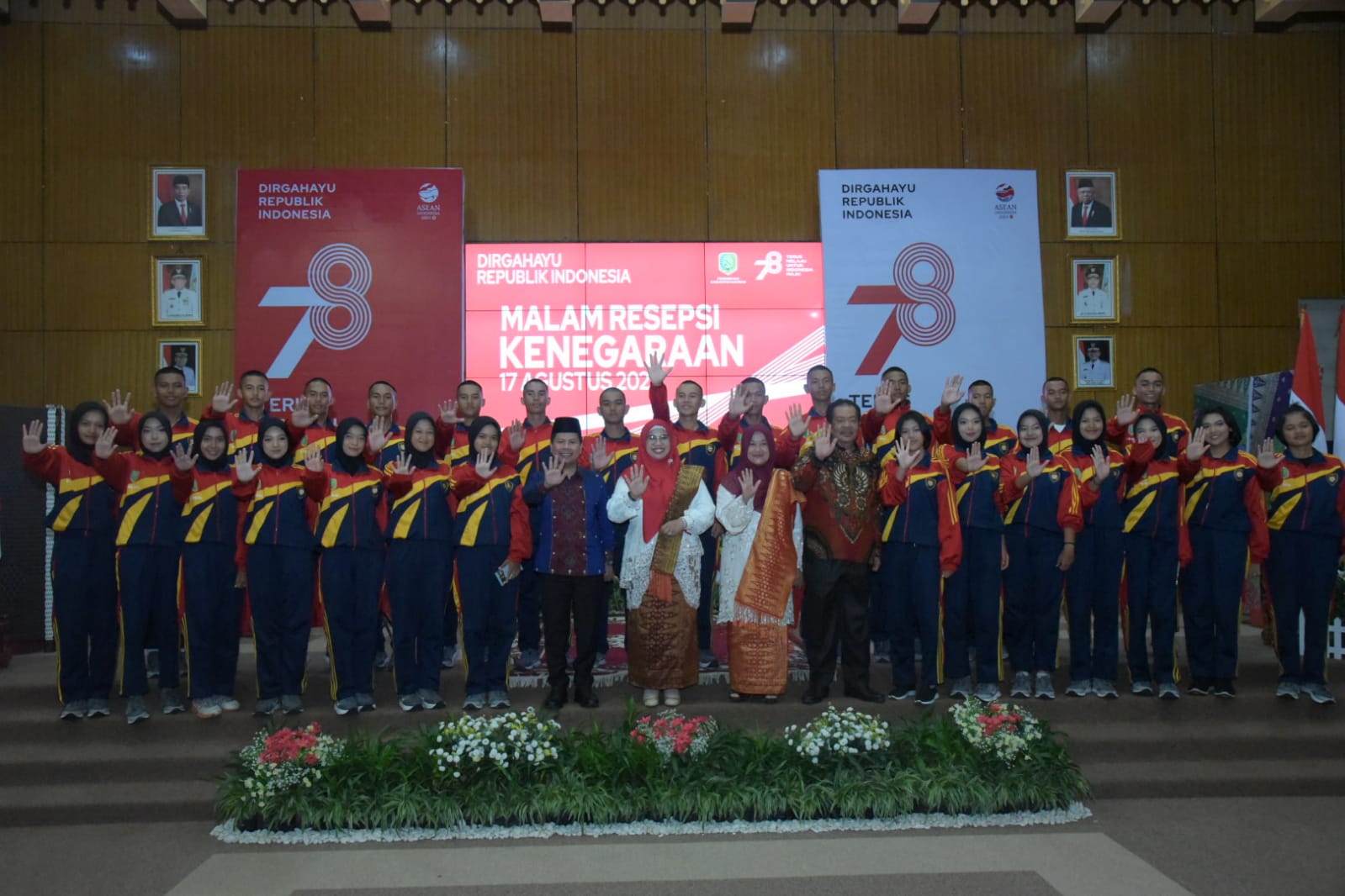 Resepsi Kenegaraan HUT RI 78, Bupati Satono Apresiasi Kesuksesan Paskibra - PPID Kabupaten Sambas